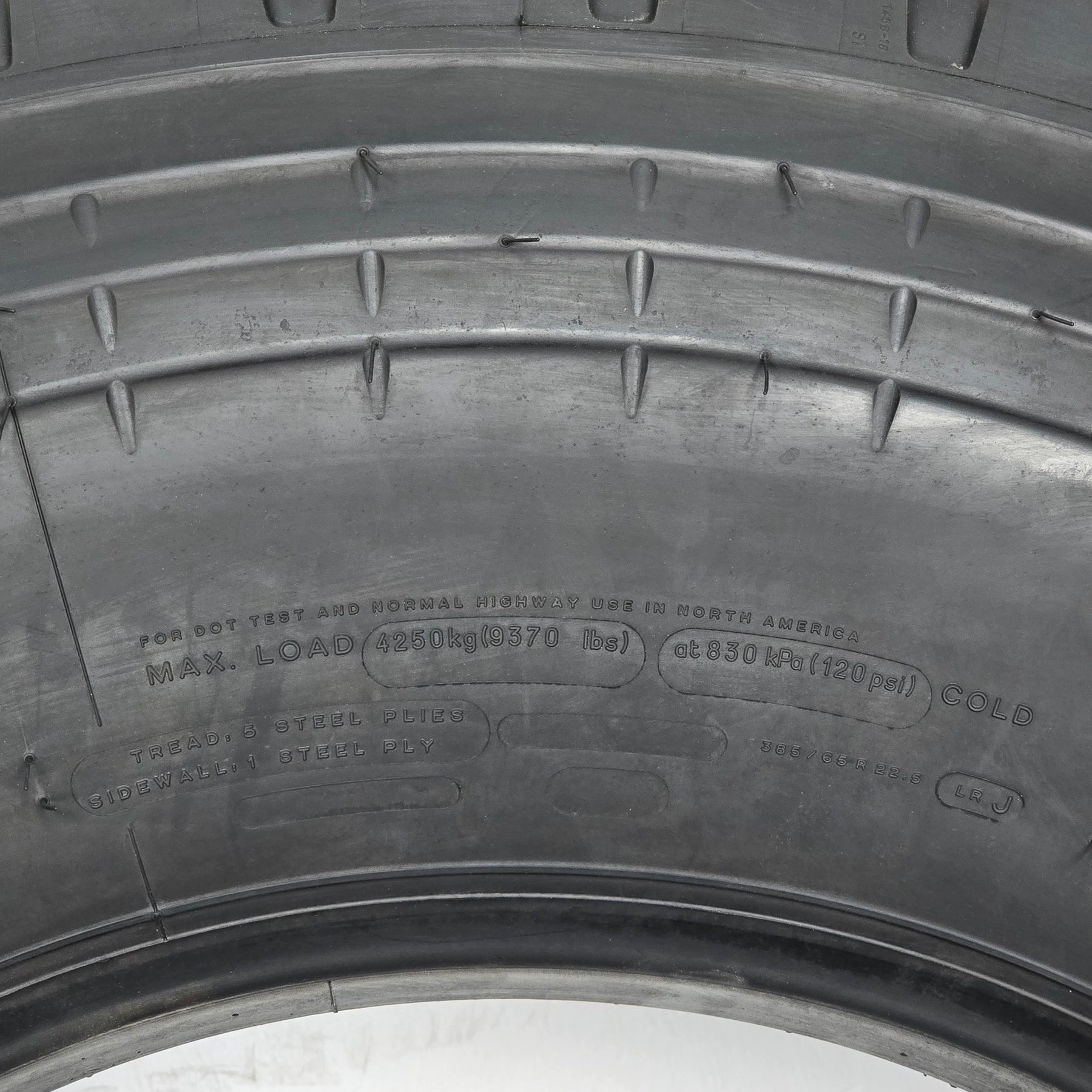 385/65R22.5 Michelin XZY3 Commercial Truck Tire
